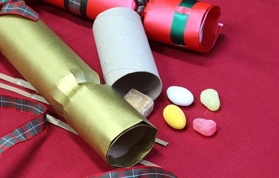 Make your own Victorian Christmas cracker | English Heritage