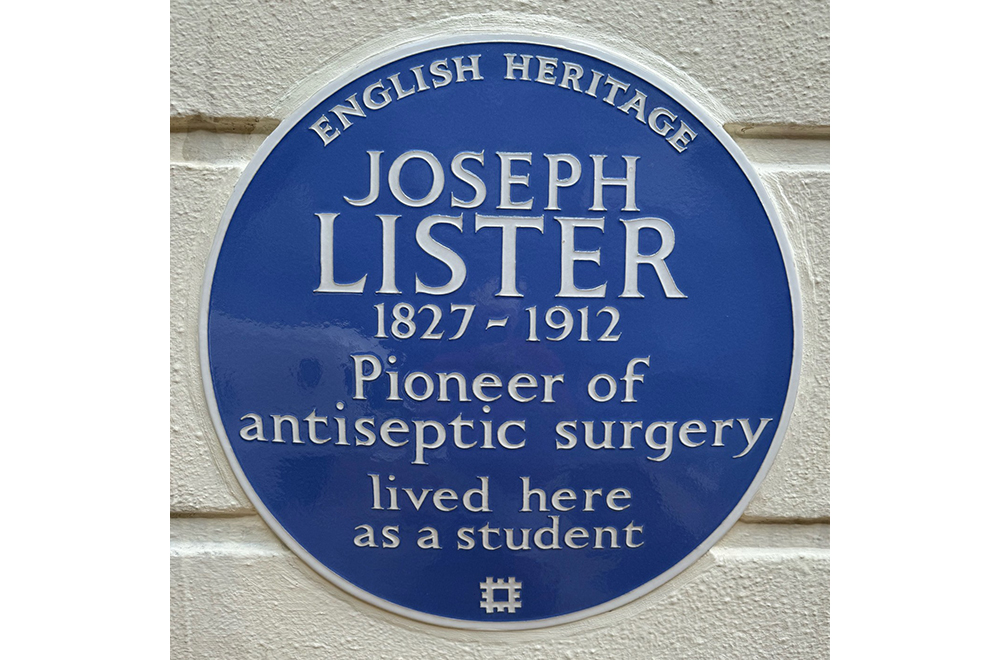 Have you seen this plaque? English Heritage calls on public to help ...