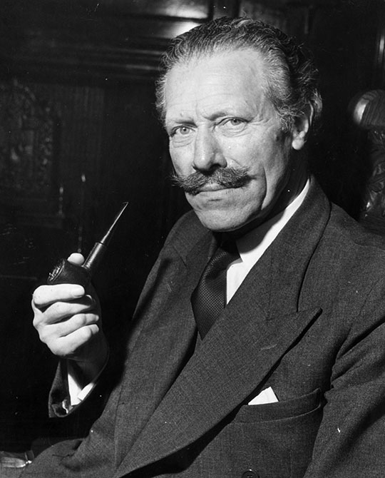 Mortimer Wheeler | Archaeologist | Blue Plaques | English Heritage