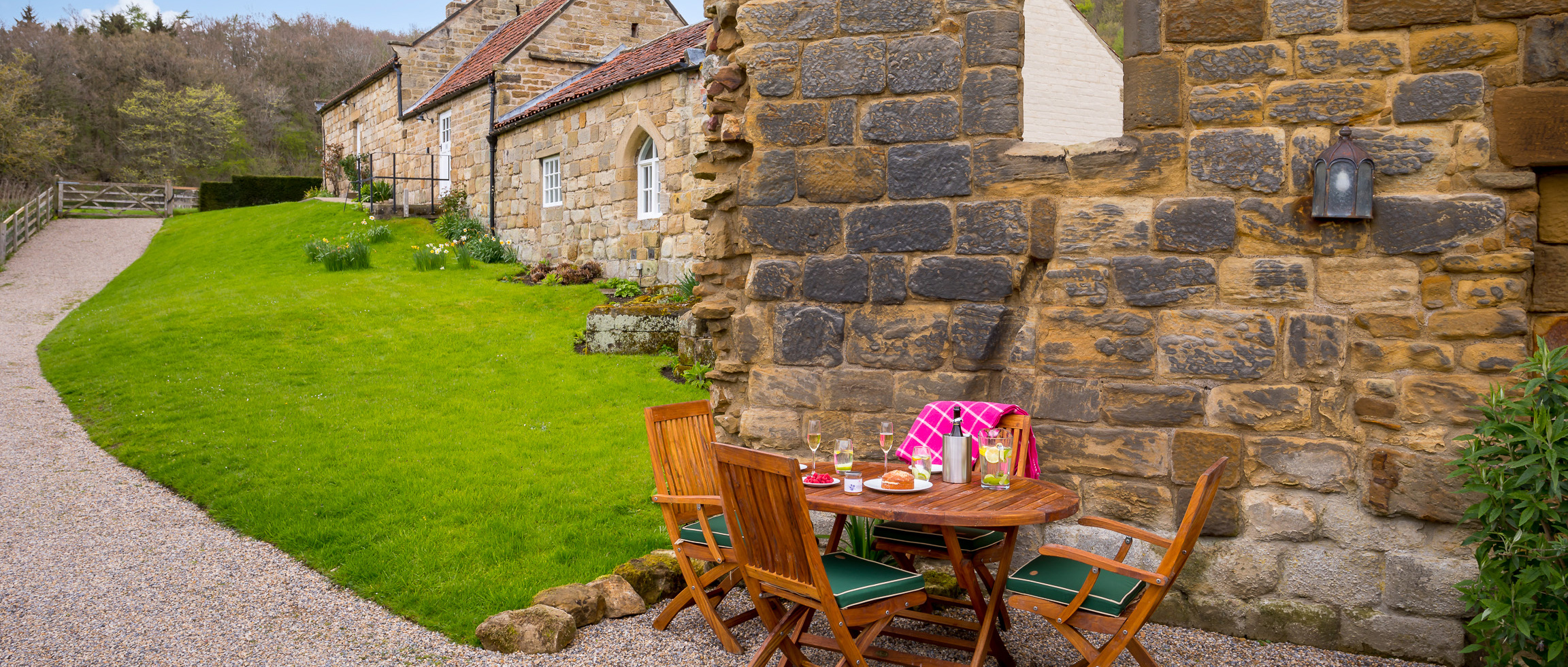 Holiday Cottages | English Heritage