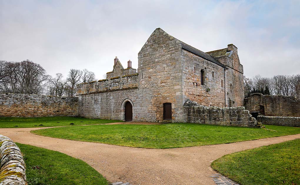 Prices and Opening Times for Aydon Castle | English Heritage