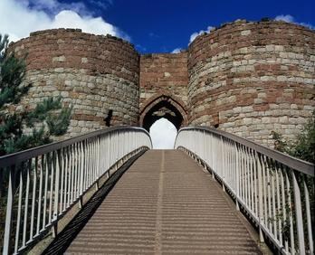 Beeston Castle and Woodland Park | English Heritage