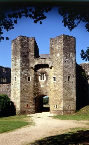 Berry Pomeroy Castle | English Heritage