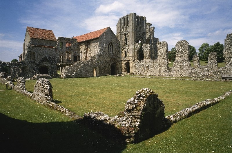 Castle Acre: Castle Acre Priory | English Heritage