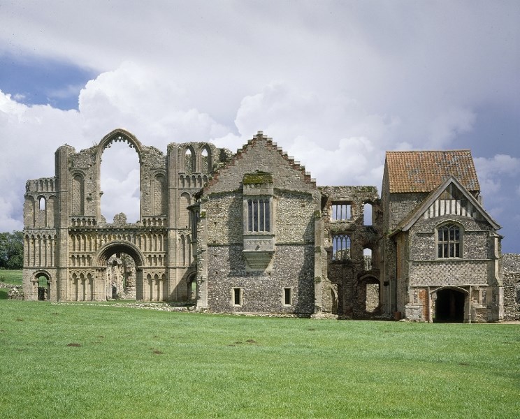 Castle Acre: Castle Acre Priory | English Heritage