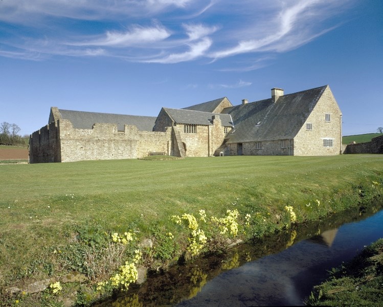 Cleeve Abbey | English Heritage