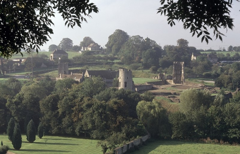Visit Farleigh Hungerford Castle | English Heritage