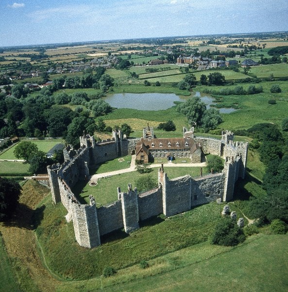 Framlingham Castle | English Heritage