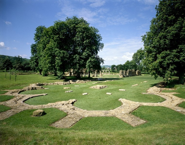 Visit Hailes Abbey | English Heritage