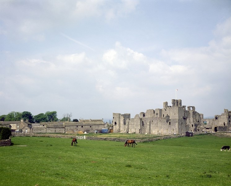 Middleham Castle | English Heritage
