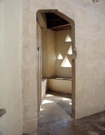 Rushton Triangular Lodge | English Heritage