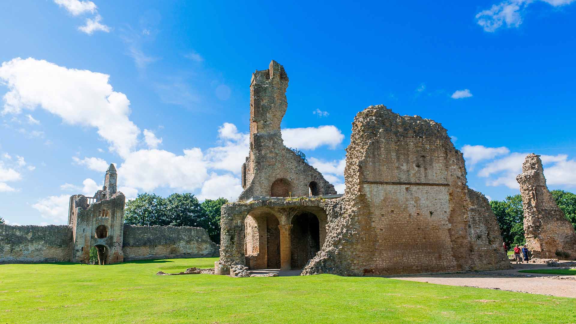 Opening Times for Sherborne Old Castle | English Heritage