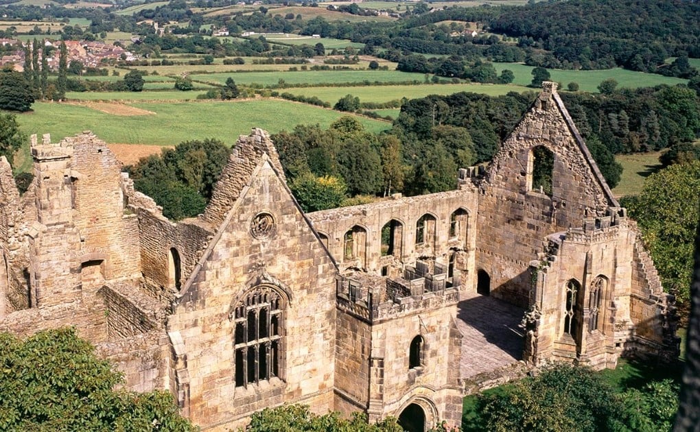 Wingfield Manor | English Heritage