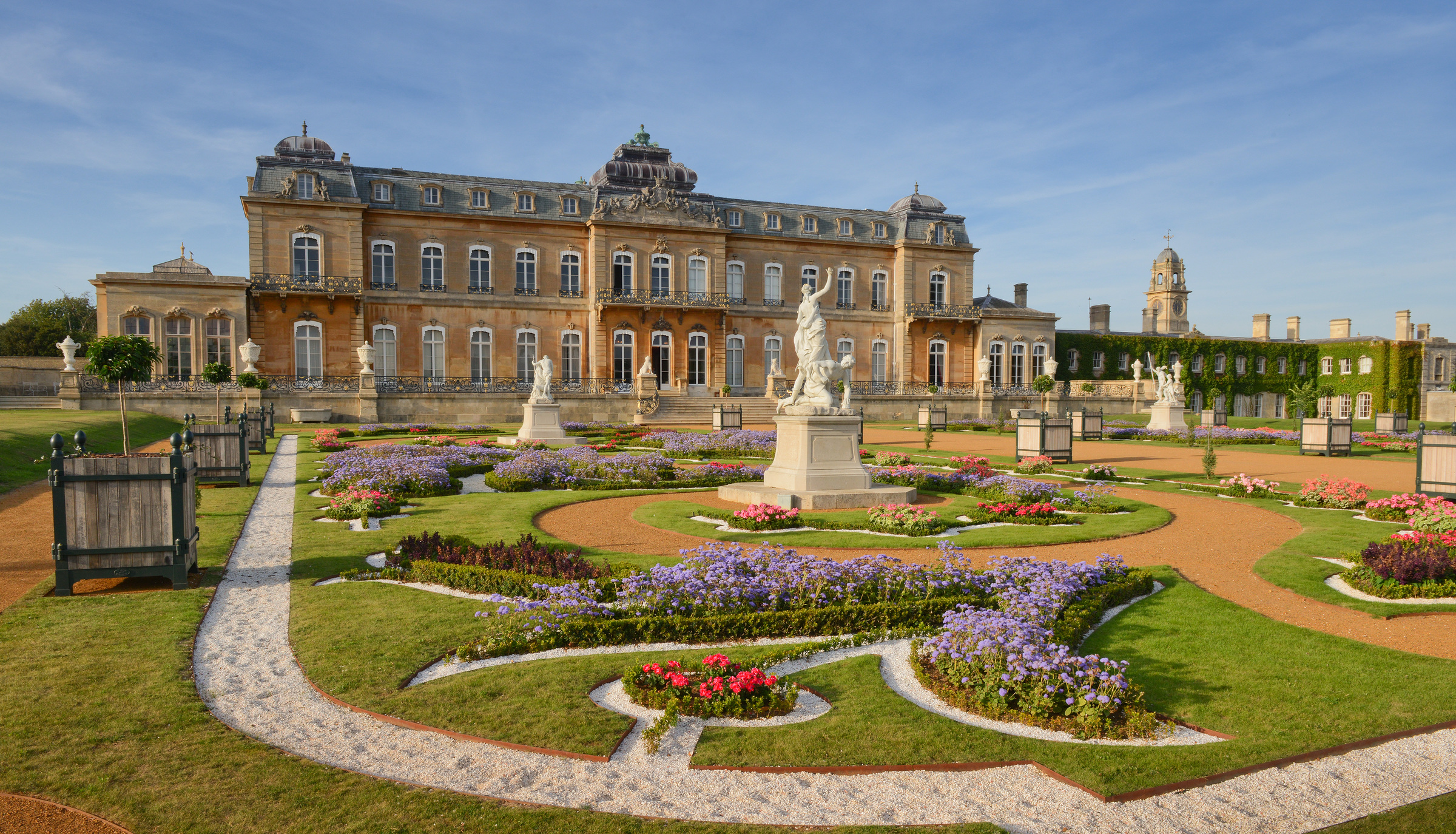 Bushmead Priory | English Heritage